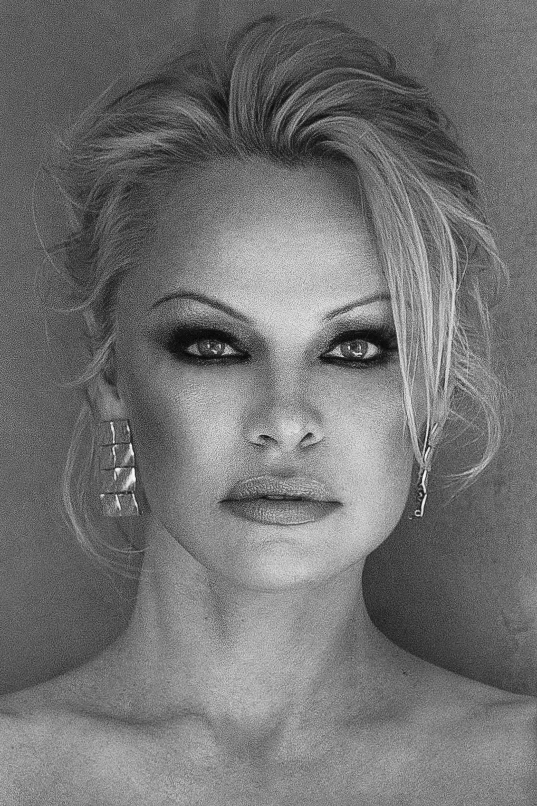 Pamela Anderson Netflix Documentary What We Know 2022 04 05 Tickets