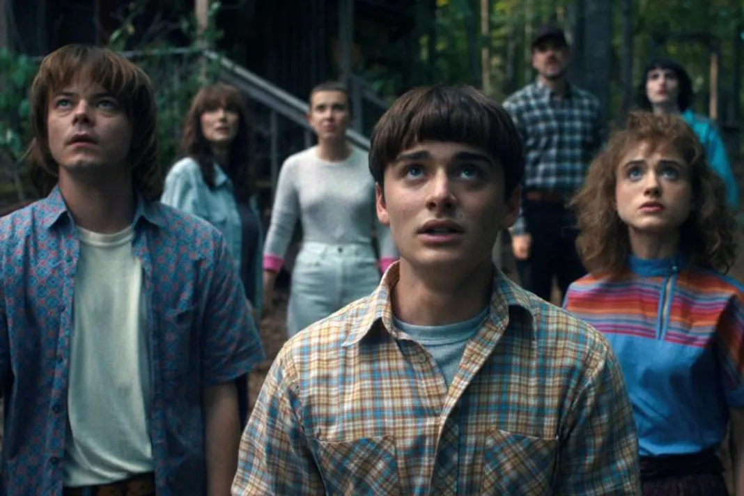 Stranger Things Finale Takes Over Theaters: Netflix Sets 2-Hour Event ...