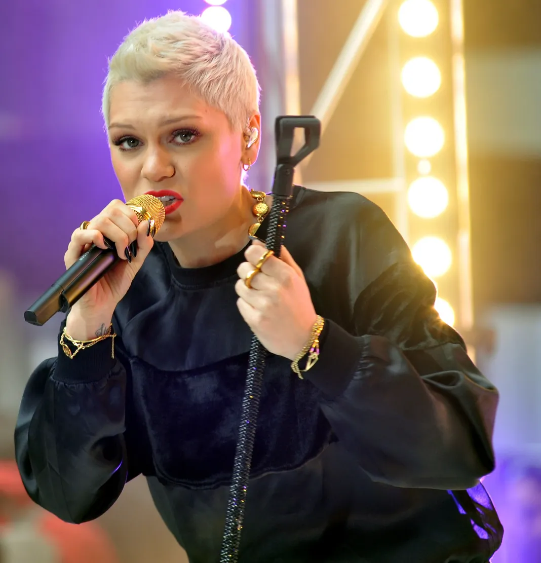 Jessie J. Is Killing Music (2013/09/21)- Tickets to Movies in Theaters ...