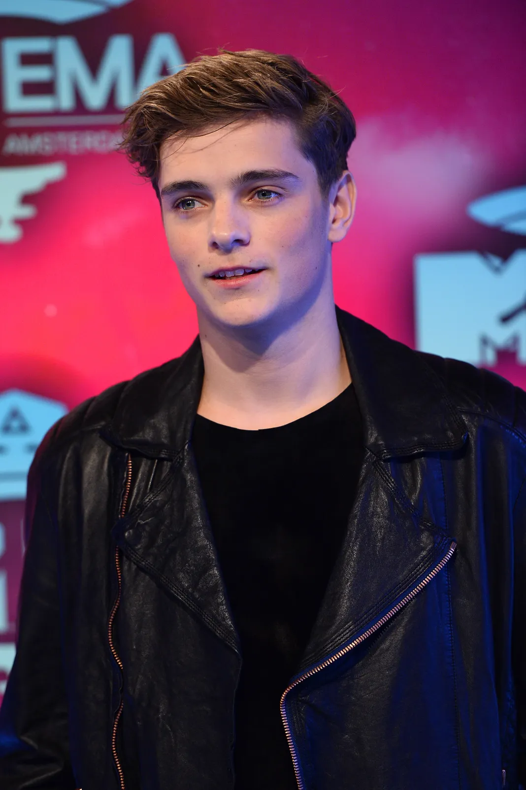 Just Who is Martin Garrix? (2013/11/28)- Tickets to Movies in Theaters ...