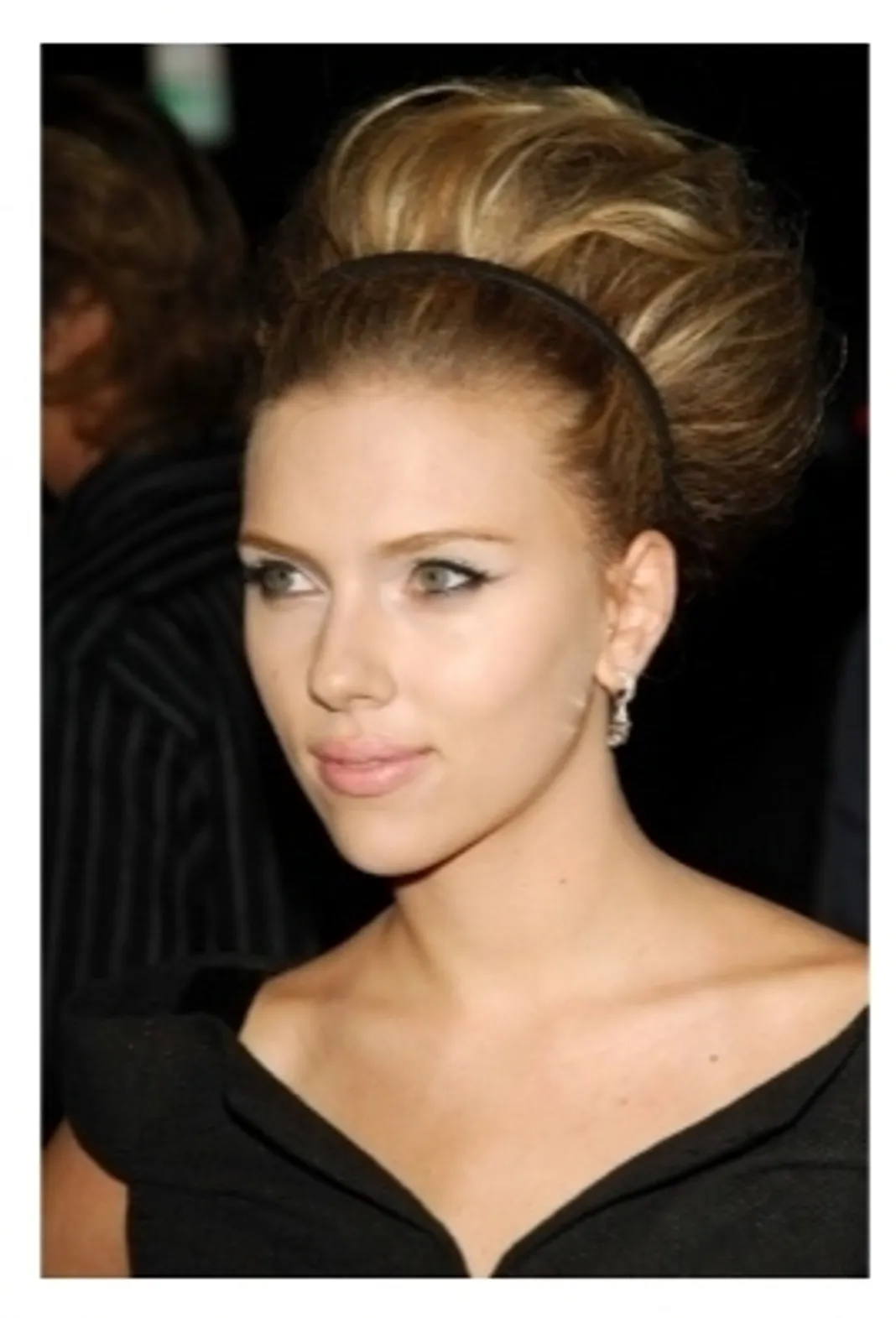 Scarlett Johansson Lands Sexiest Woman Alive Title 2006 09 30